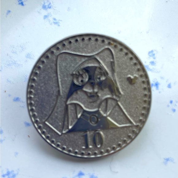 Disney | Accessories | Disney Maid Marian Robin Hood Collection Hidden ...